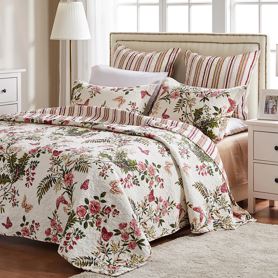 Quilts & Bedspreads – Page 3 – Plow & Hearth