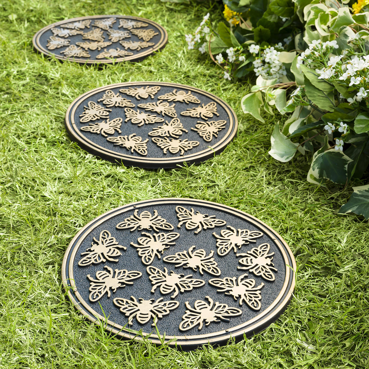 Recycled Rubber Stepping Stones, Set of 3 | Plow & Hearth