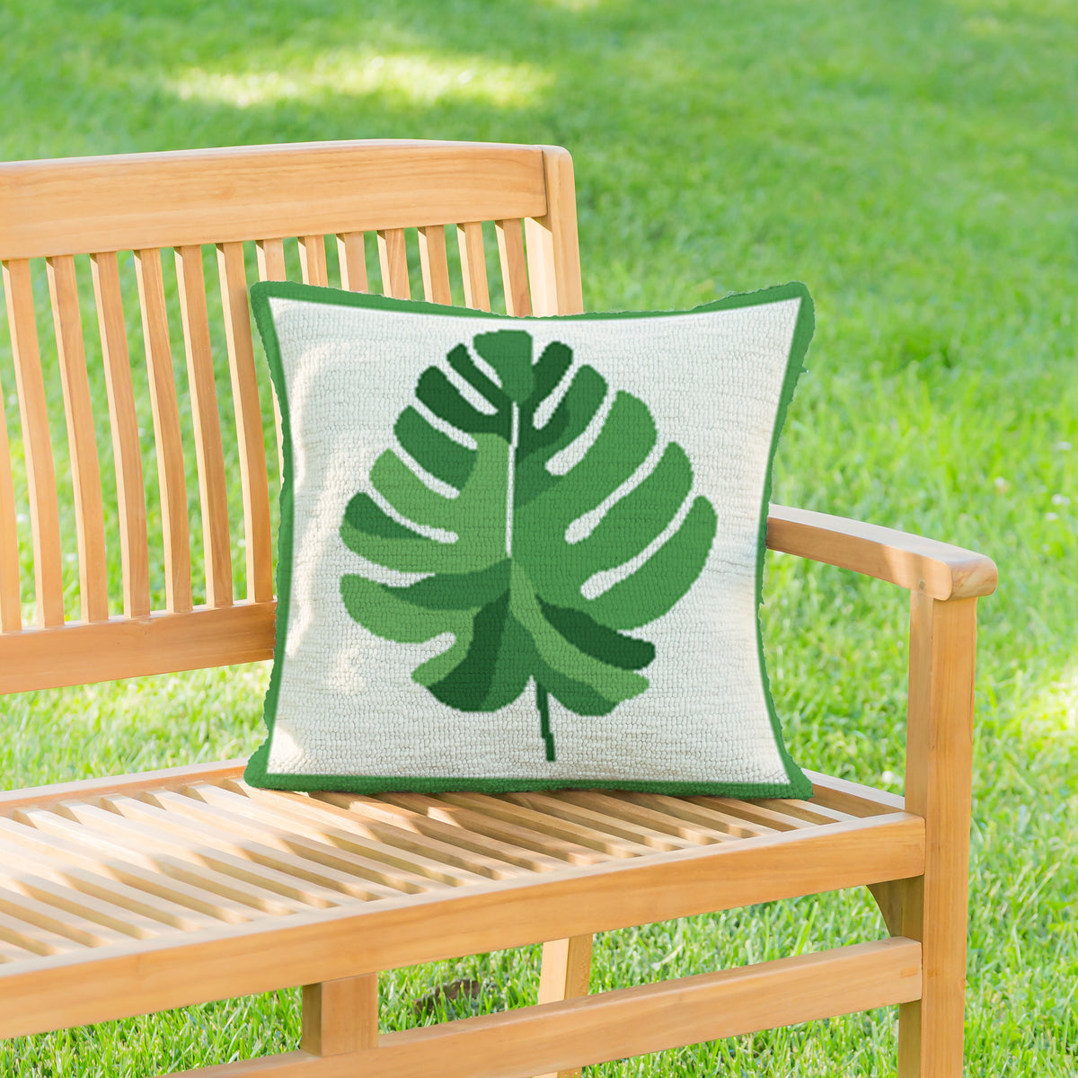 Monstera Leaf Indoor/Outdoor Hooked Pillow 18"x18" – Plow & Hearth