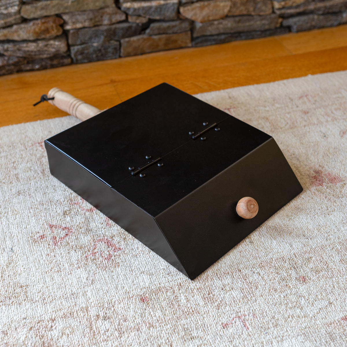 No Mess Ash Box – Plow & Hearth
