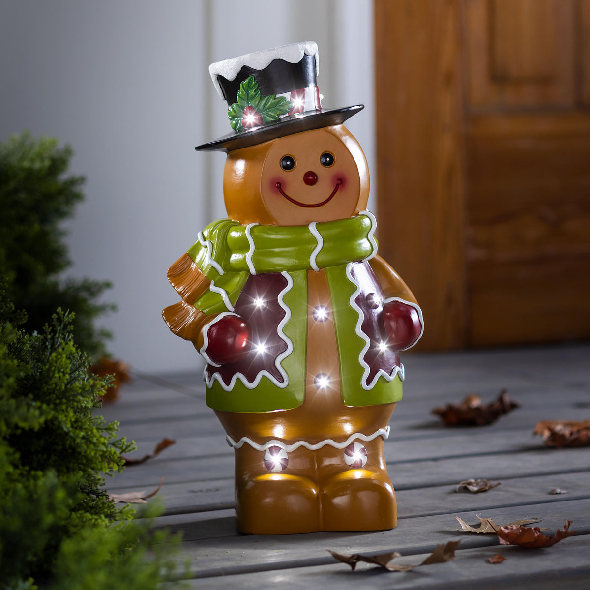 Indoor/Outdoor Lighted Gingerbread Boy Shorty Statue – Plow & Hearth
