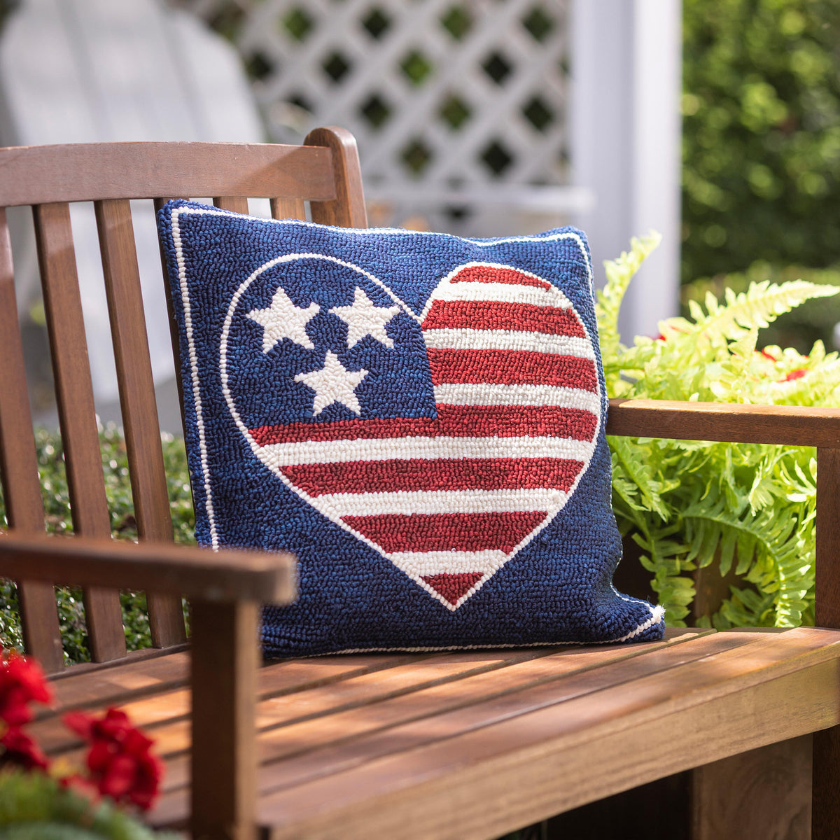 Indoor Outdoor Hooked Pillow Land That I Love 18"x18" – Plow & Hearth