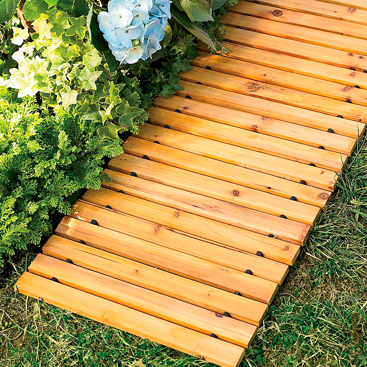 Straight Cedar Pathway | Garden Pathways | Plow & Hearth