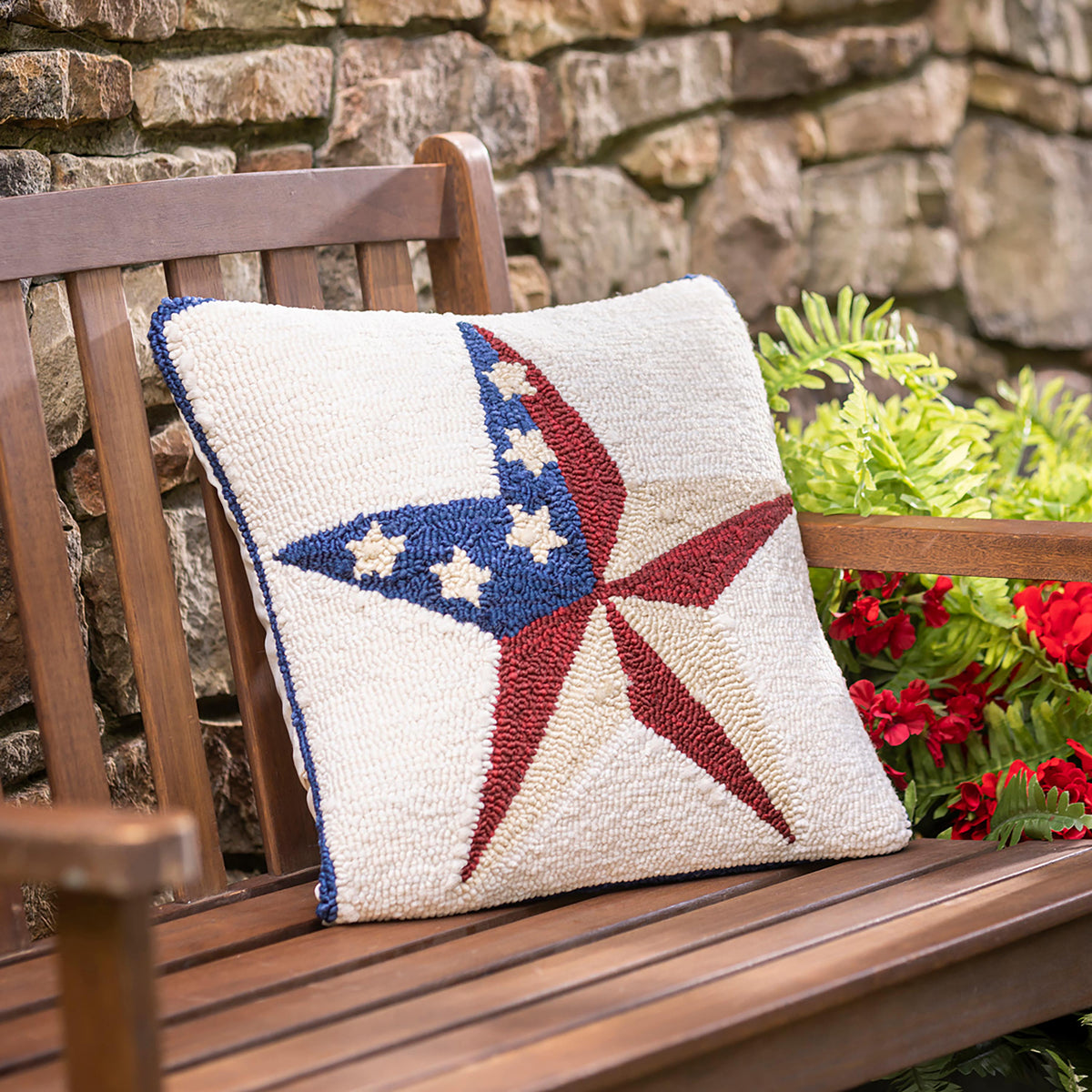 Indoor/Outdoor Hand-Hooked Star Throw Pillow – Plow & Hearth