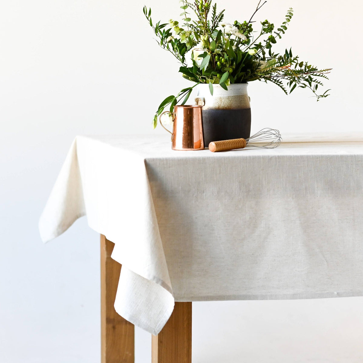 Neutral Linen Tablecloth – Plow & Hearth