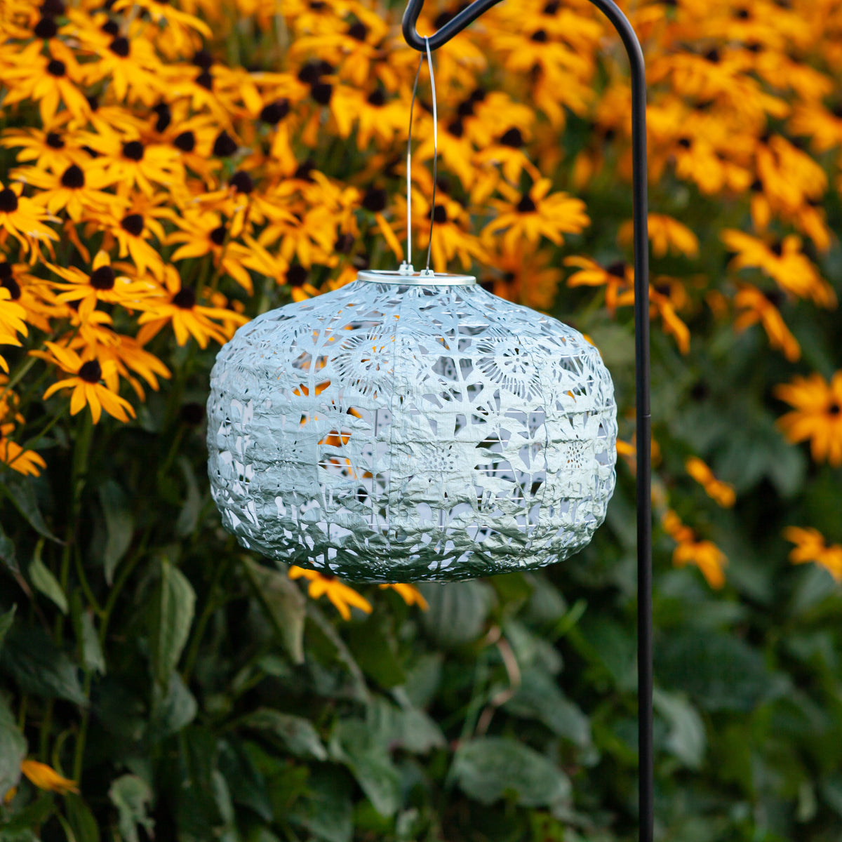 Soji Stella - Square - 11" Solar Lantern – Plow & Hearth