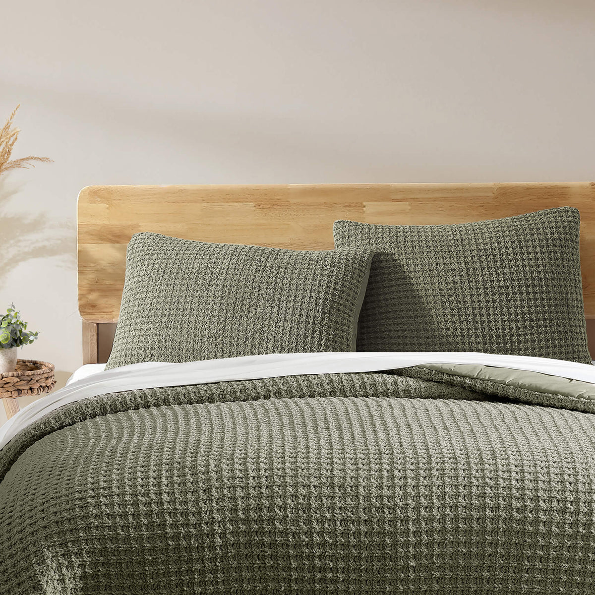 Snug Waffle Comforter – Plow & Hearth